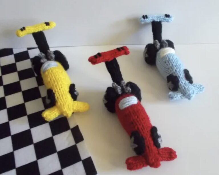 10 Free Knit Toy Patterns